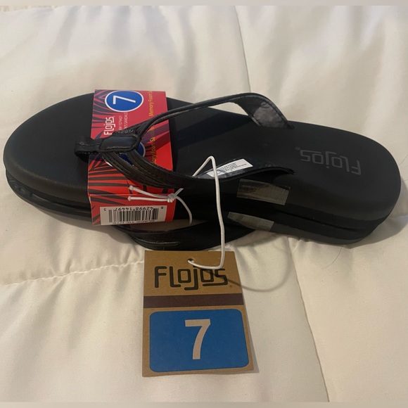Flojos | Shoes | Flojos Ladies Flip Flops Sandal | Poshmark